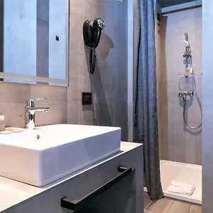 J24 Hotel Milano 4 star ★: Room, Reviews, Services and Facilities ...